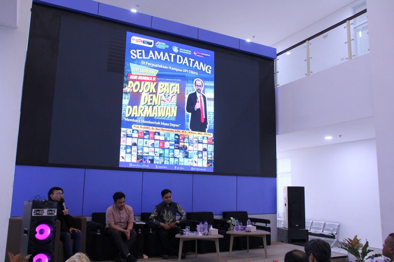 UPI Kampus Cibiru Luncurkan “Pojok Baca Deni Darmawan”, Pengukuhan ...